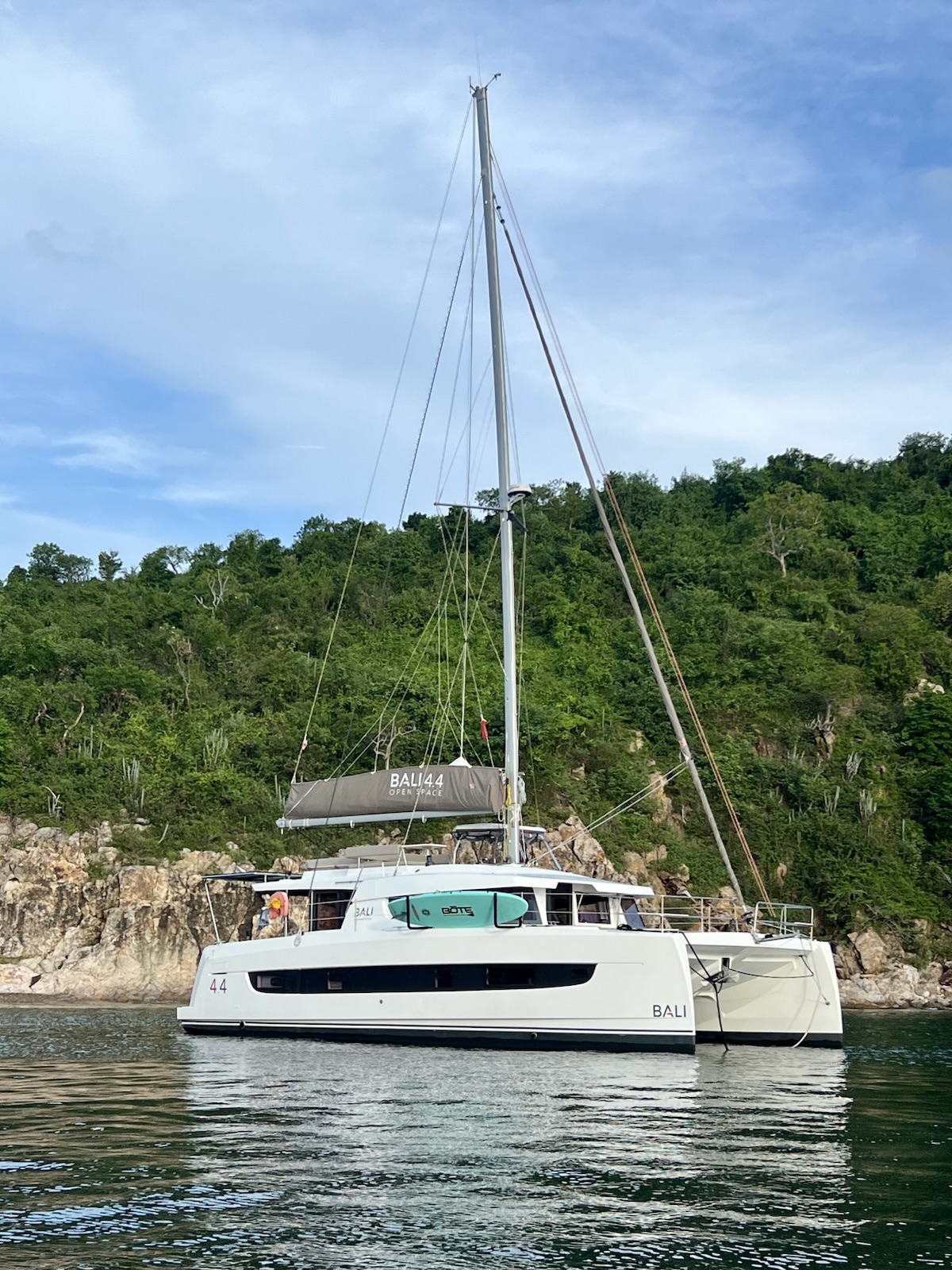 Quiet spot at Kelly Cove – SV Here and Now